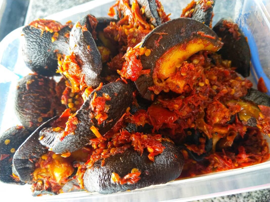 Peppered Snail: Spicy Nigerian Finger Food - African Food Network