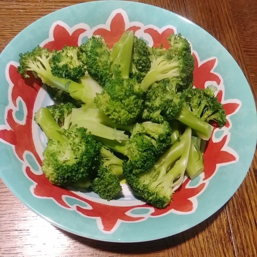 Boil Broccoli - African Food Network